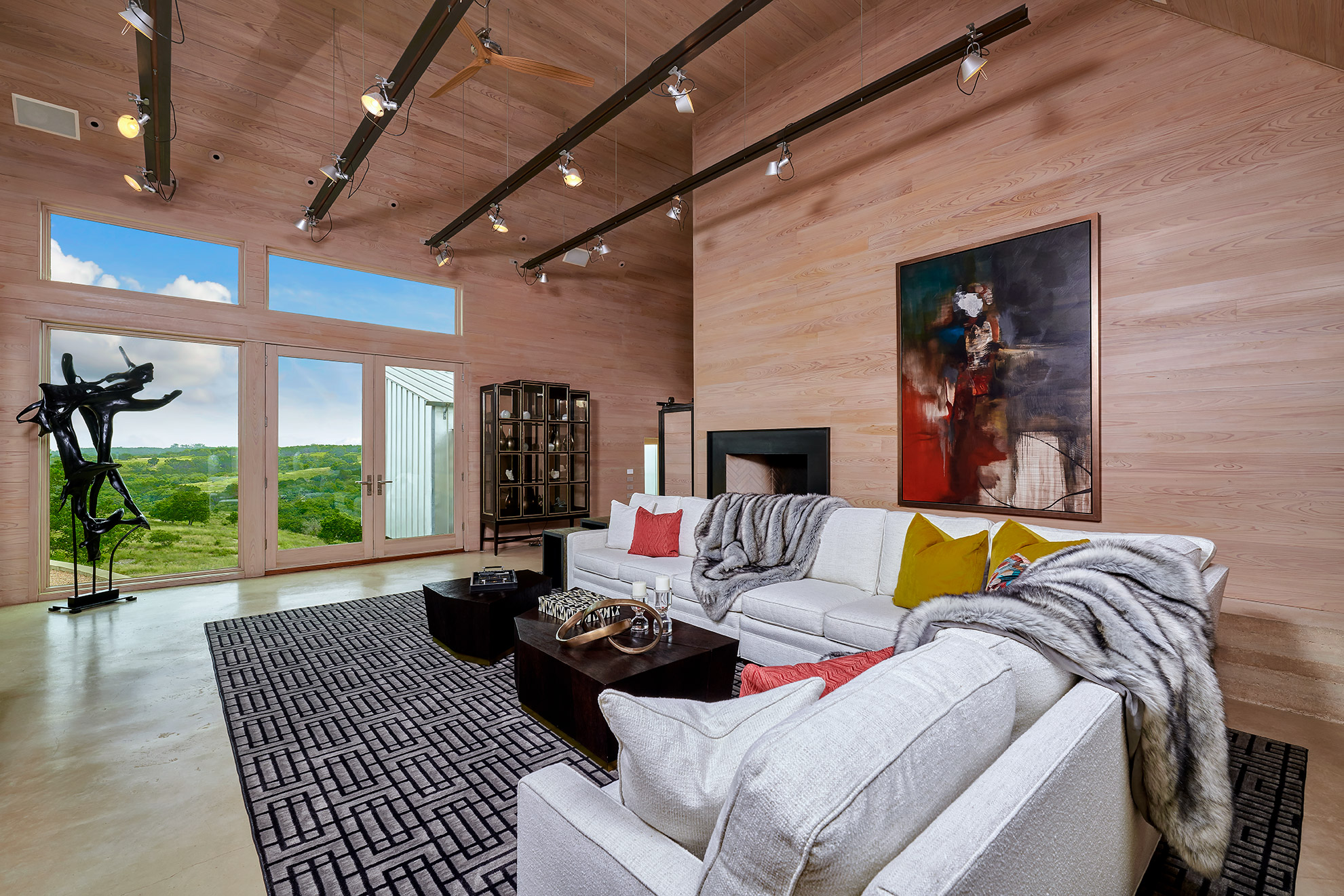 Boerne Jazzy Chic Remodel – Virtuoso Builders
